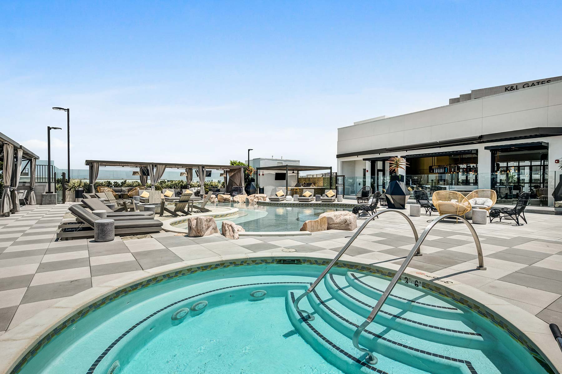 Skyloft: Luxury Apartments in Downtown Irvine, CA