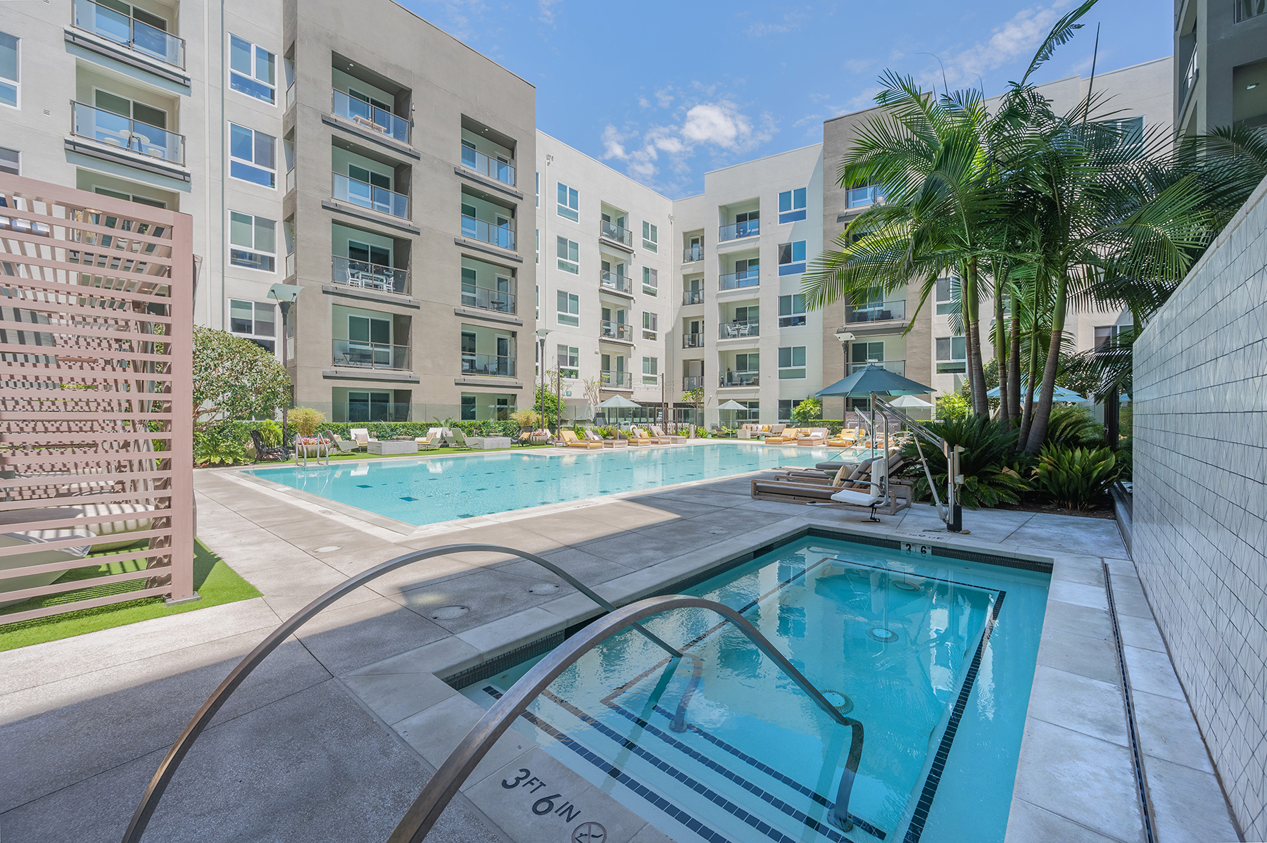 Skyloft: Luxury Apartments in Downtown Irvine, CA